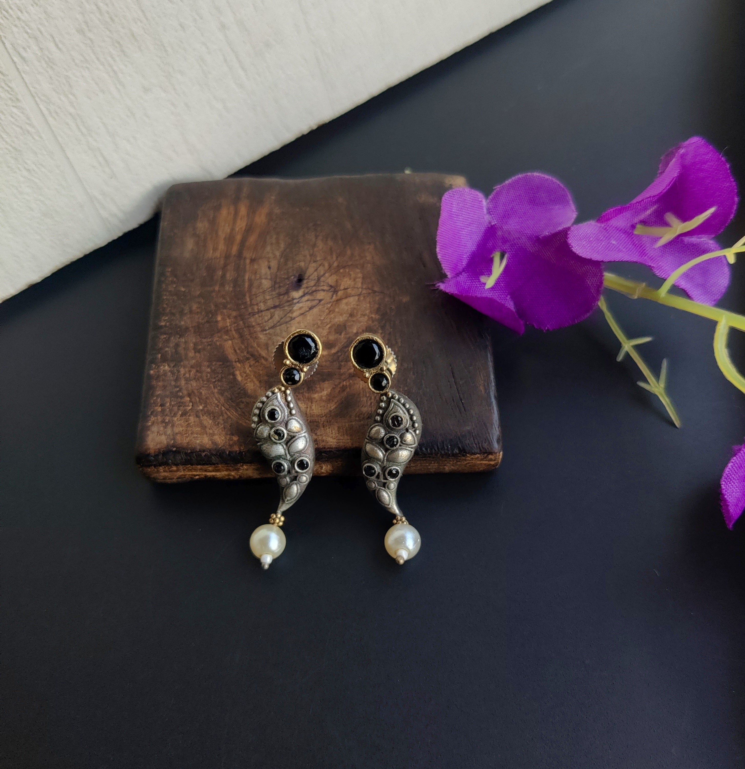 "Minali" Silver Look Alike Oxidized Earrings – The Fiona Store